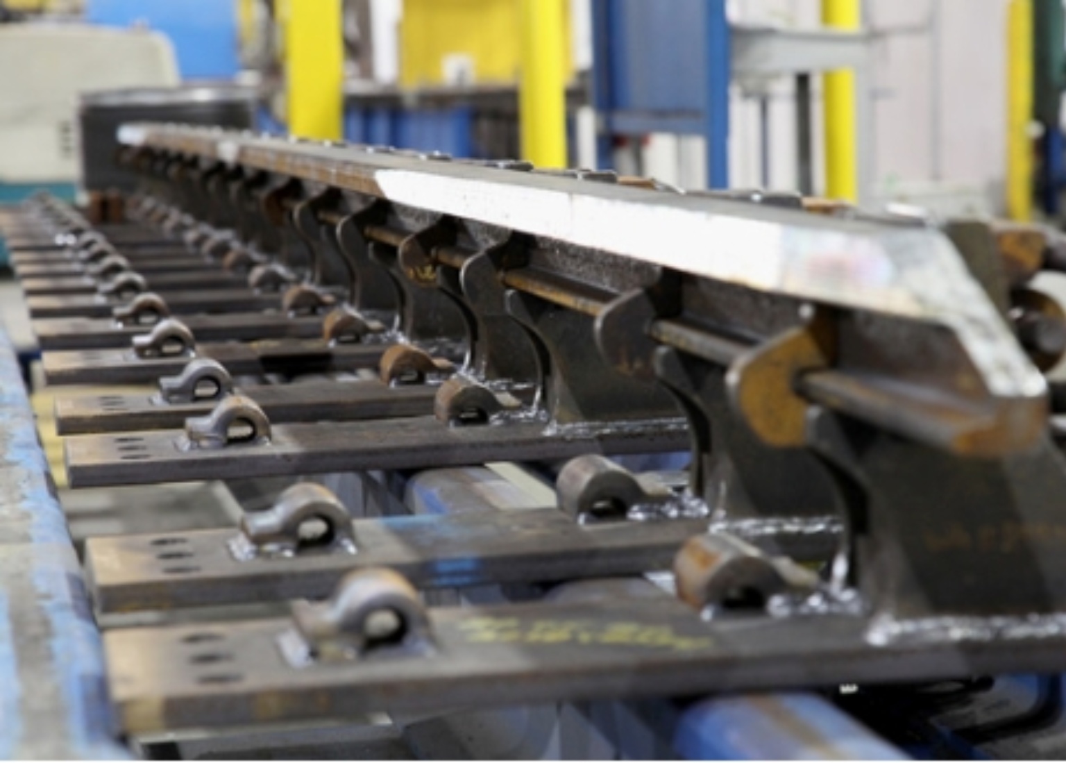 33C1 Guard/Restraining Rail - voestalpine Railway Systems Nortrak