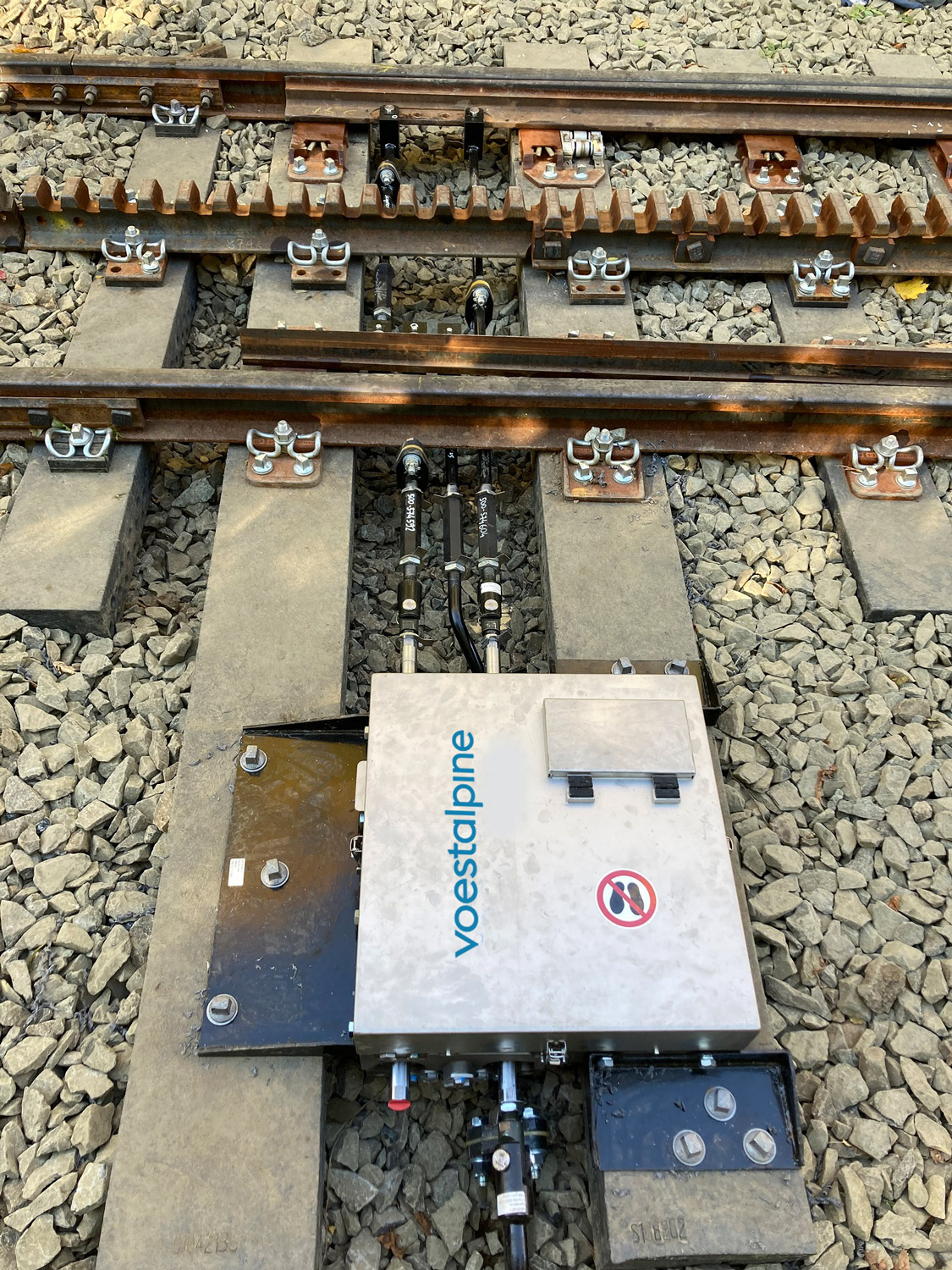 UNISTAR COMPACT Point Setting System - voestalpine Railway Systems
