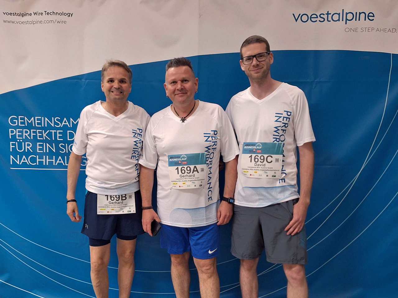 Strong together: PERFORMANCE IN WIRE team spirit at the business run in ...